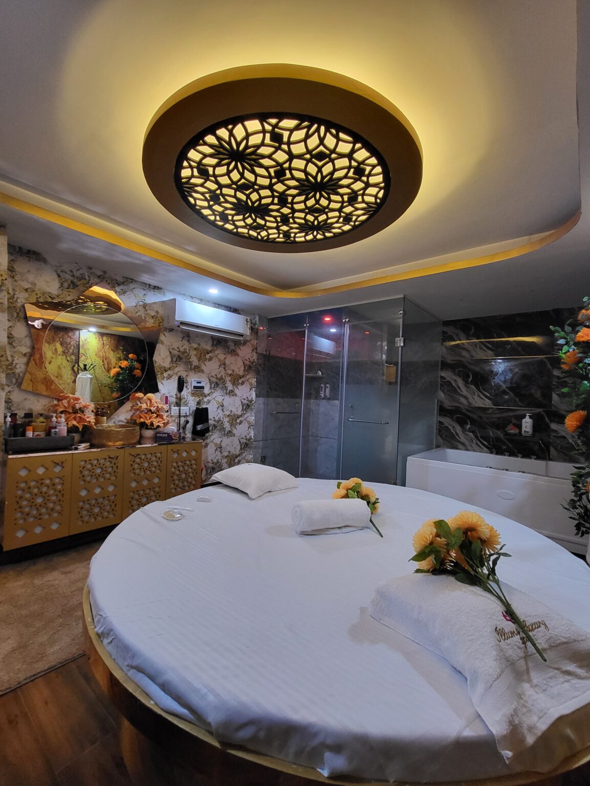 spa in karol bagh – couple massage in karol bagh